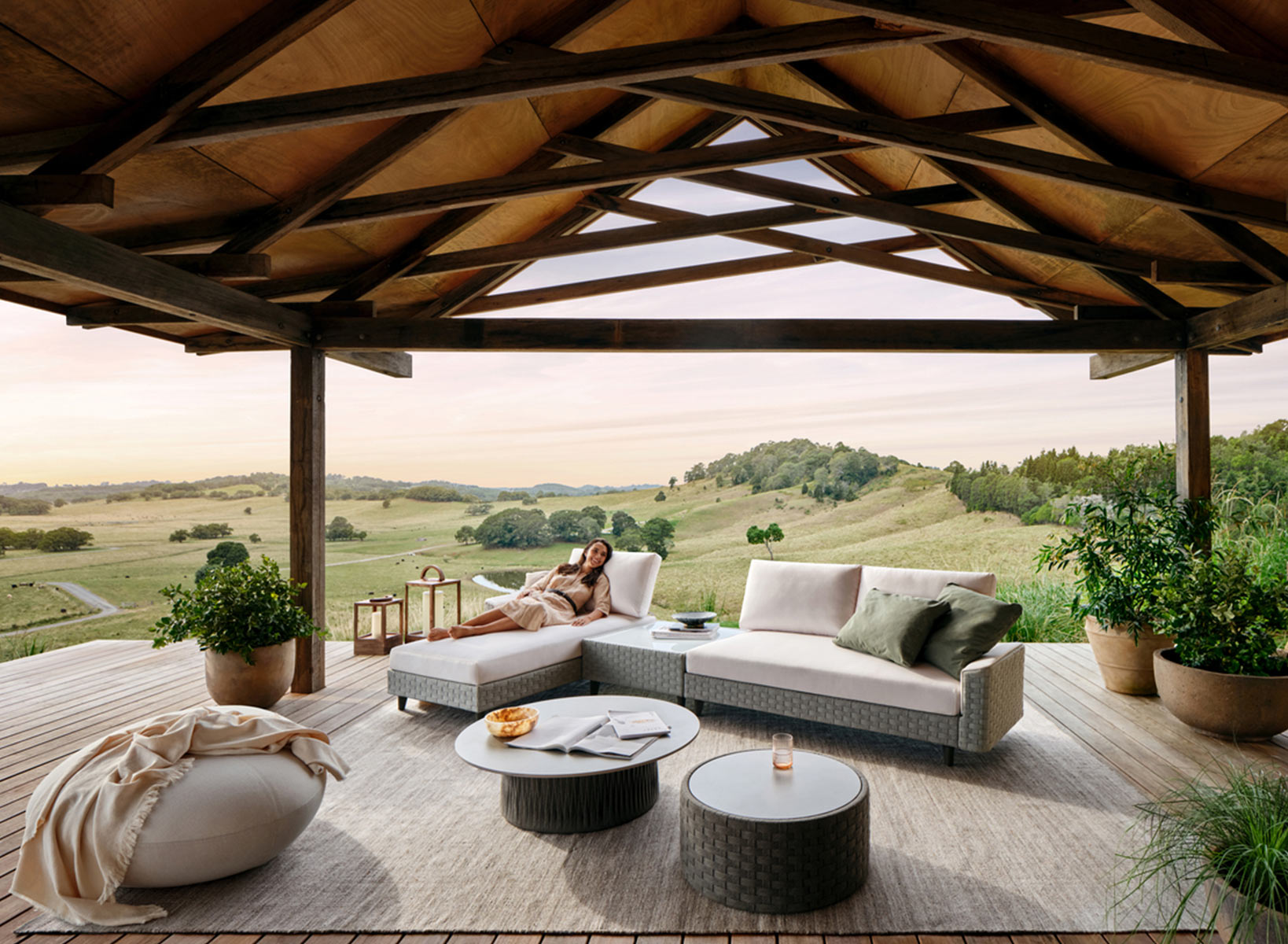 King | Delta III | Modular Leather Sofa