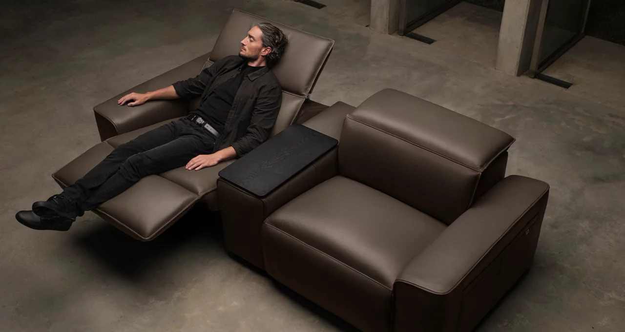 King Cloud Premiere Recliner Sofa Luxurious reclining sofa Lounge Couch King Living